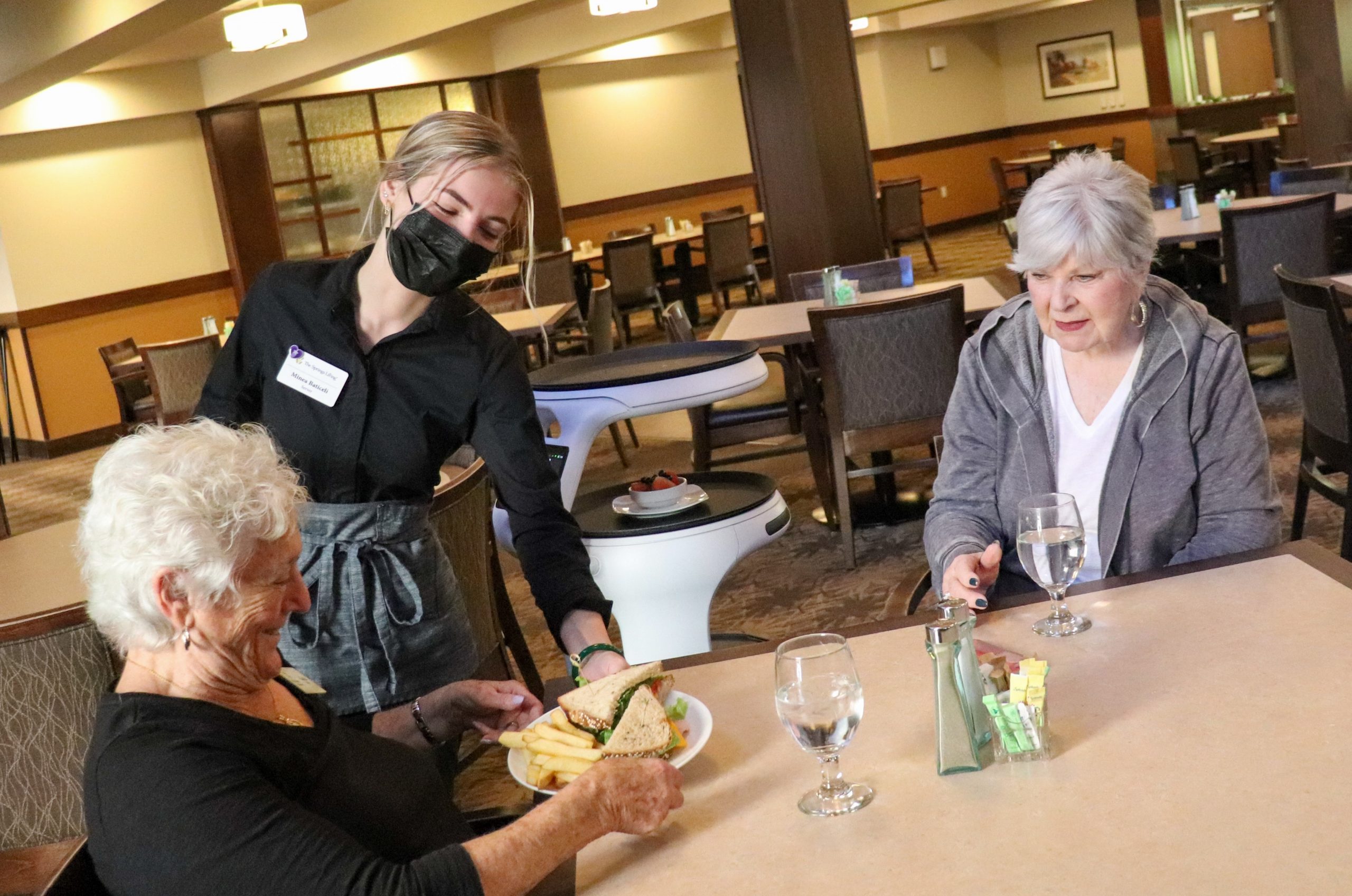 The Springs Living Adds Robots to the Dining Team – Senior Living News