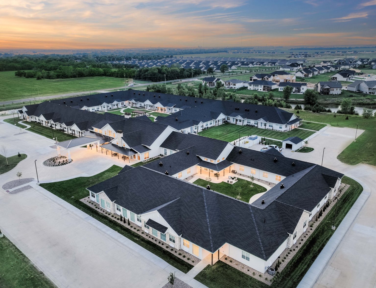 Cedarhurst of Wichita Opens to Residents – Senior Living News